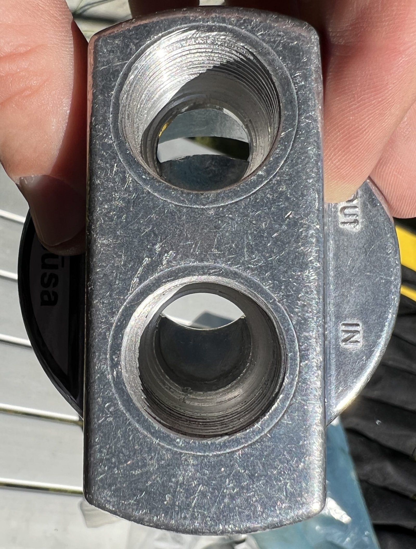 Remote Oil Filter Head - Tucks' Truck